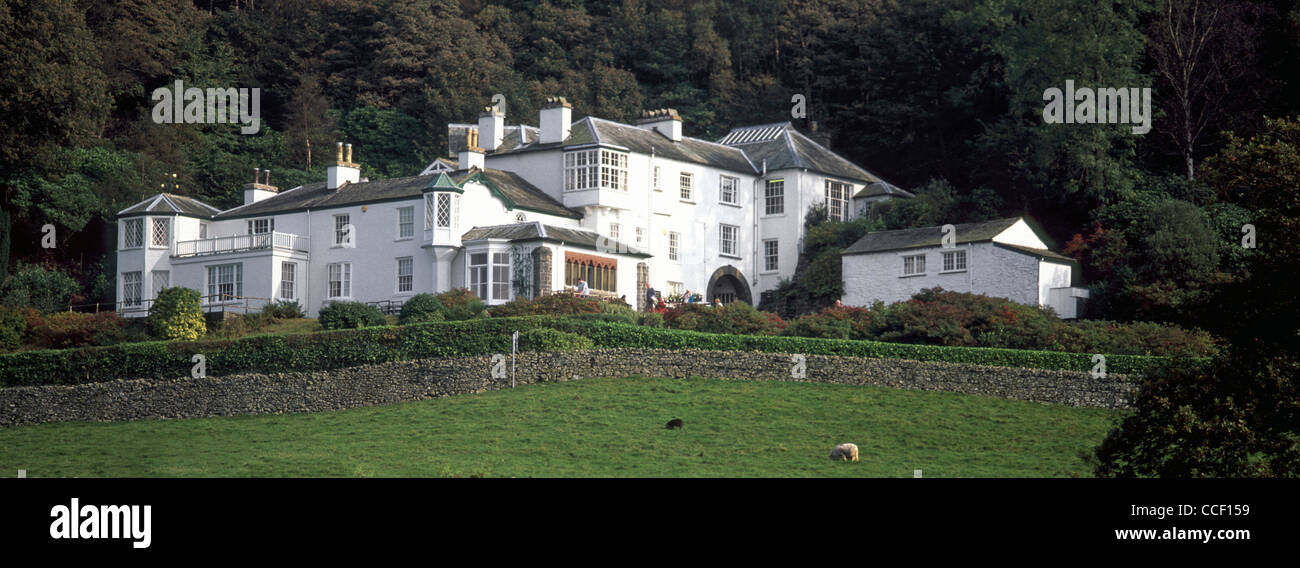 John ruskin museum building hi-res stock photography and images - Alamy