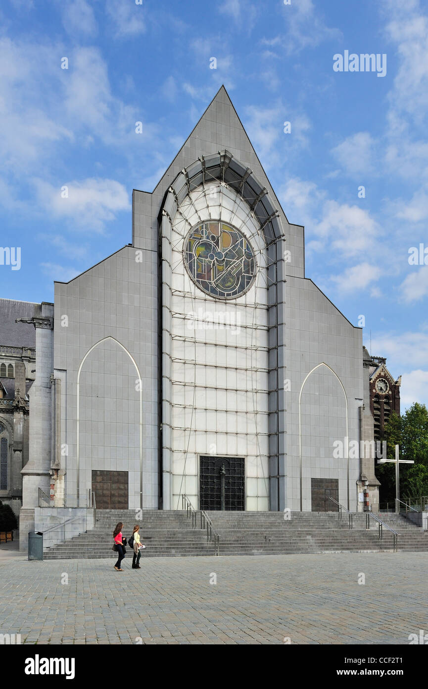The modern Lille Cathedral / Basilica of Notre Dame de la Treille ...