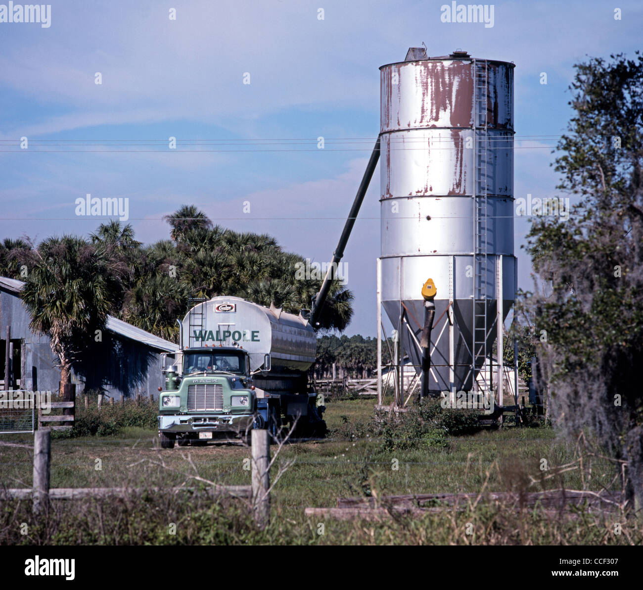 Hopper Trucks High Resolution Stock Photography and Images - Alamy