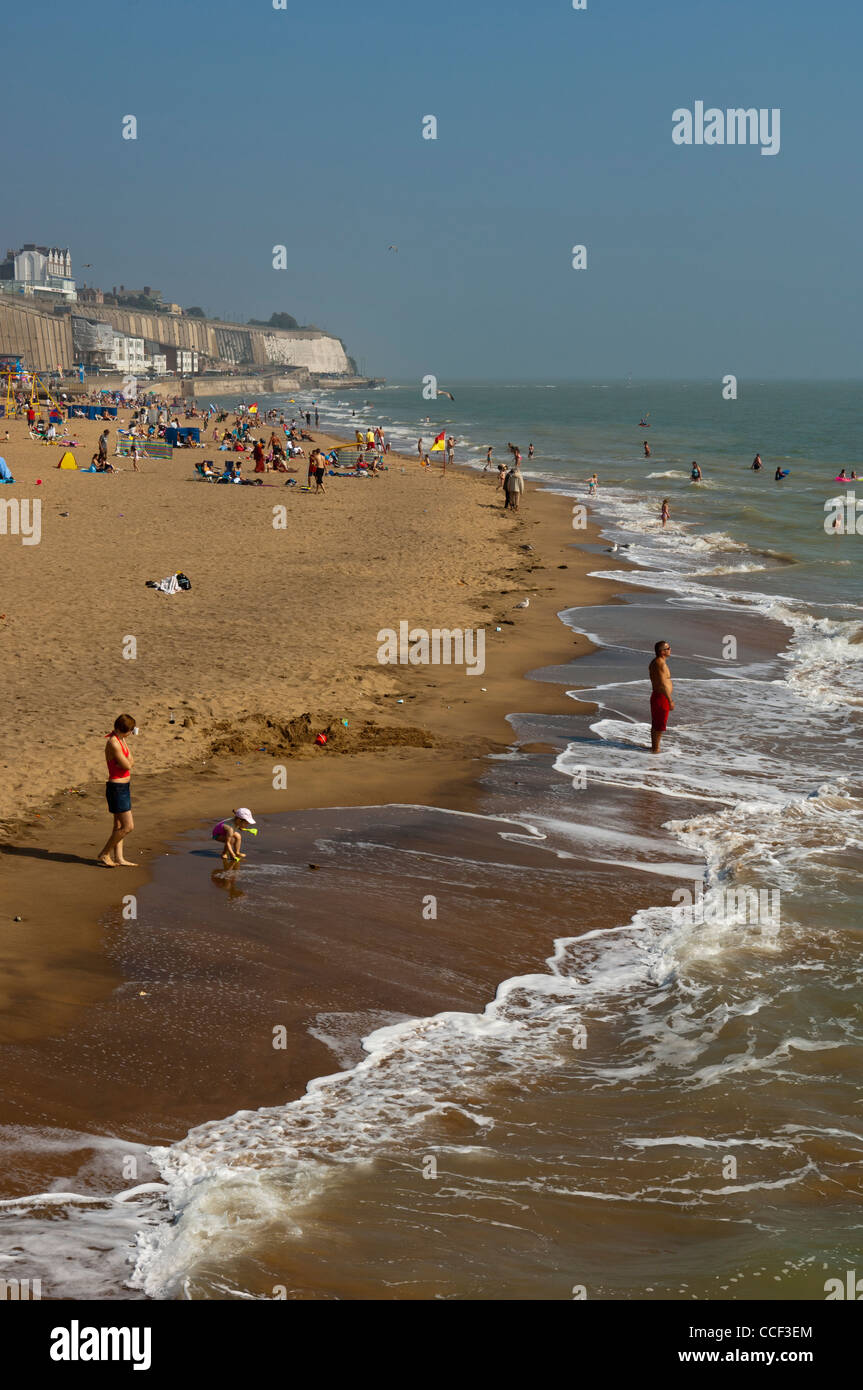 Ramsgate kent beach hi-res stock photography and images - Alamy