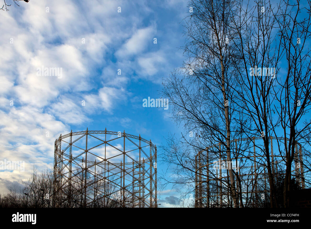 Gasometer silhouette hi-res stock photography and images - Alamy