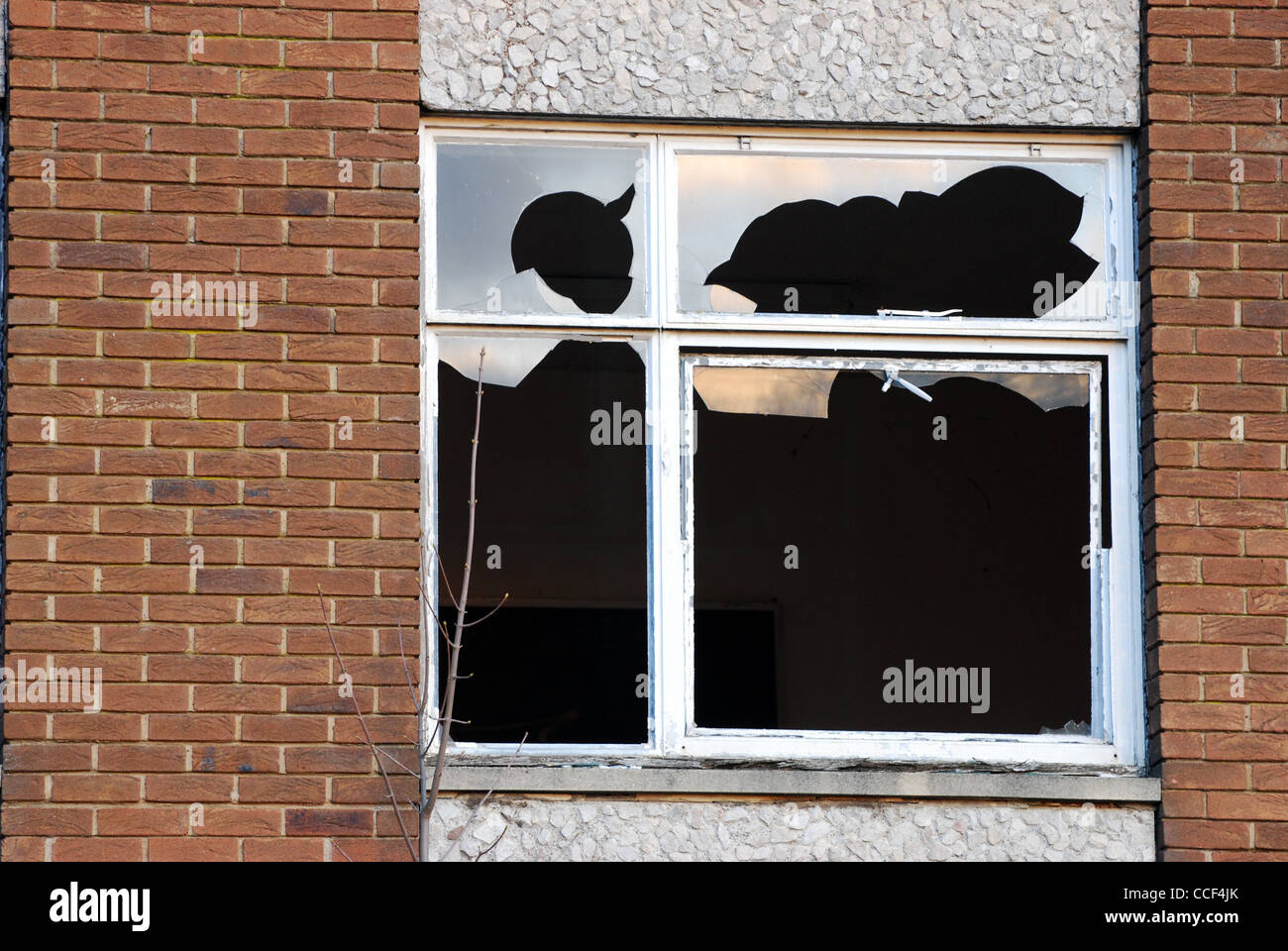 Broken down building hi-res stock photography and images - Alamy