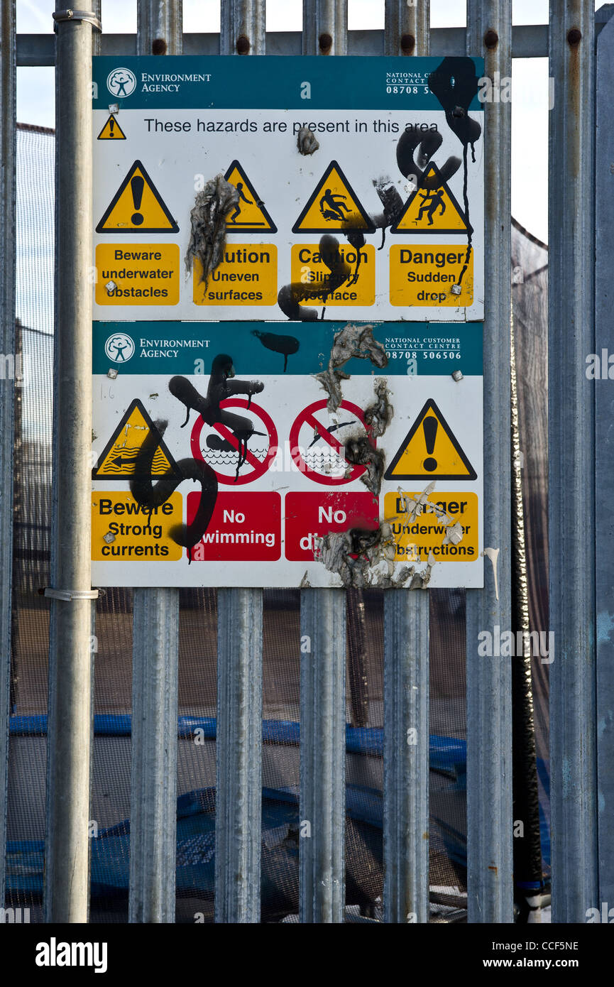 Defaced hi-res stock photography and images - Alamy