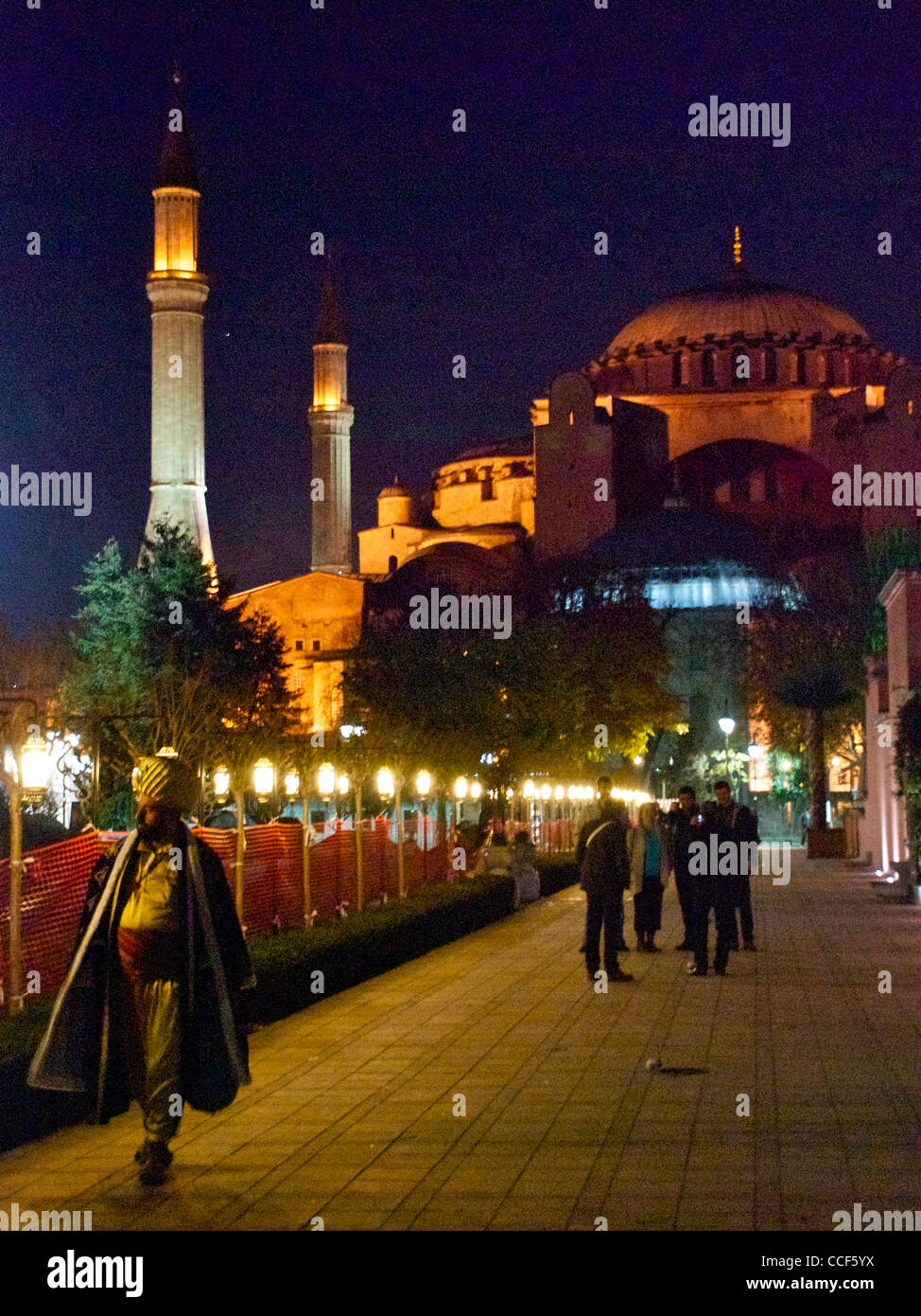 Night scene by the Hagia Sofia, Istanbul, Turkey, Dec 2011 Stock Photo ...