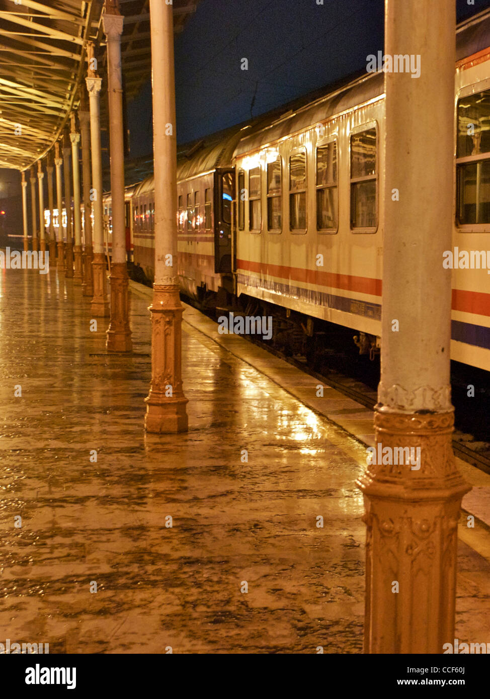Night train istanbul railway hi-res stock photography and images - Alamy