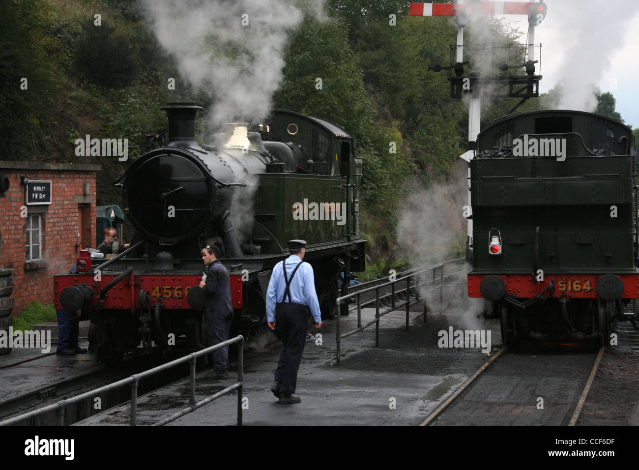 4566 & 5164 GWR pannier tank engines being prepared for the day's ...
