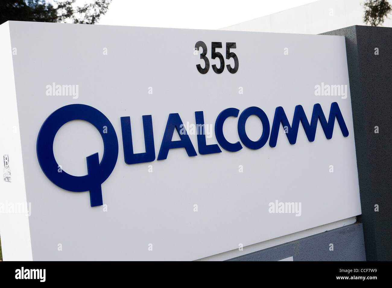 An office building occupied by Qualcomm Stock Photo - Alamy