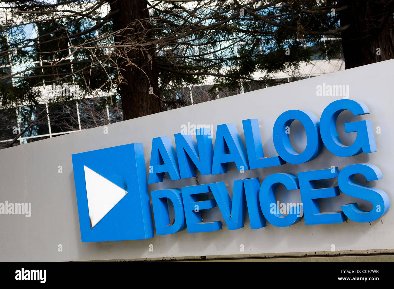 An office building occupied by Analog Devices Stock Photo - Alamy