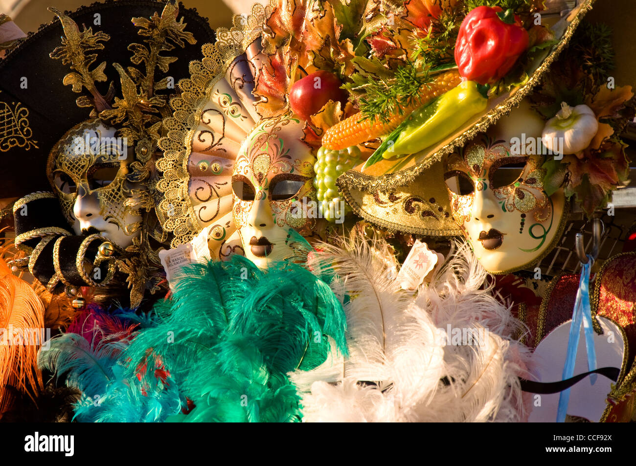 Carnival masks hi-res stock photography and images - Alamy
