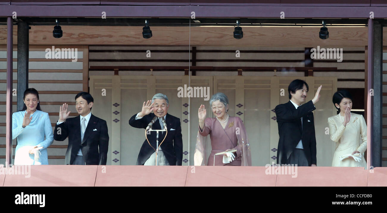 Jan. 2, 2011 - Tokyo, Japan - (L to R) Japanese Crown Princess MASAKO ...