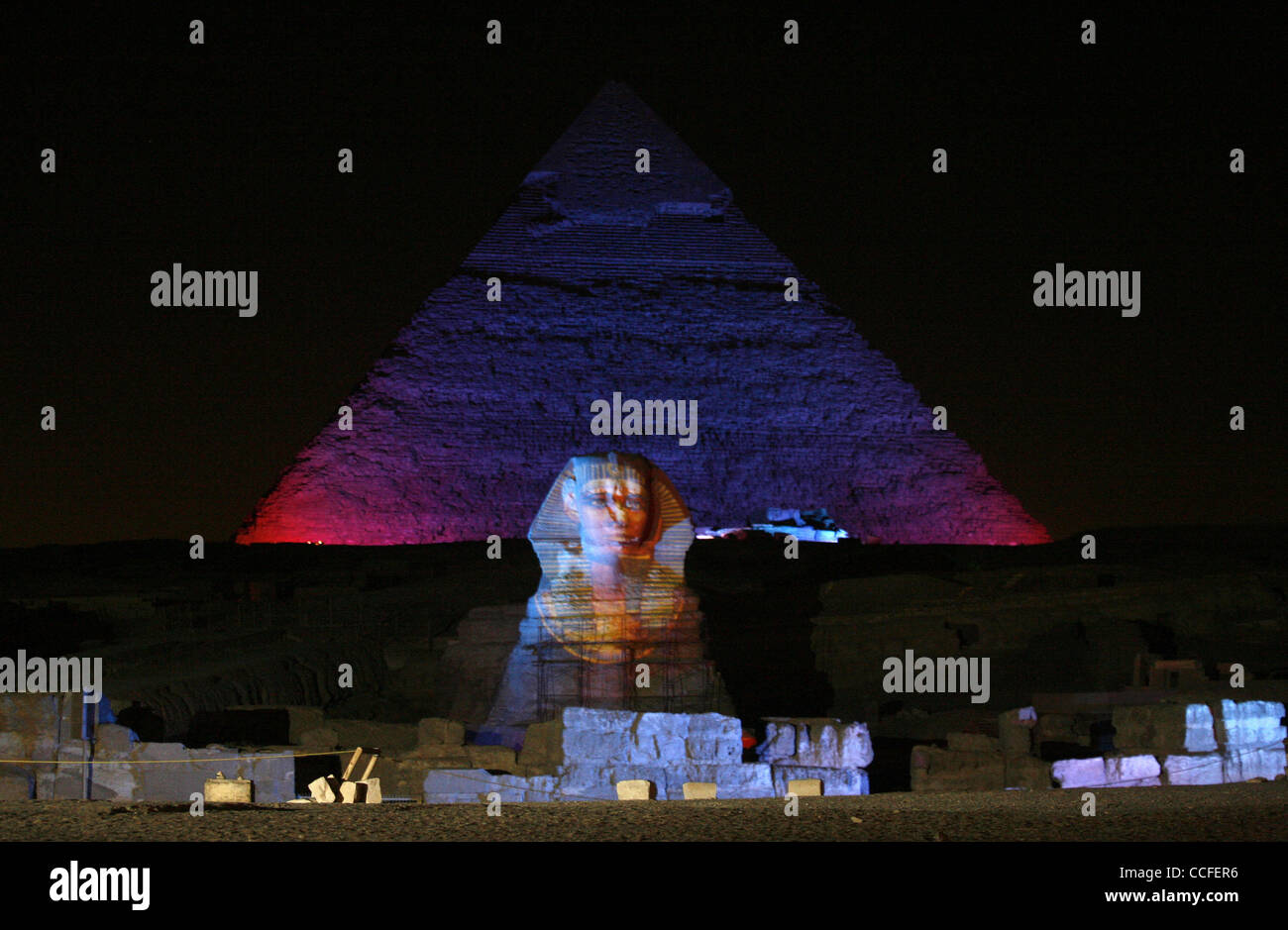 Jan 04, 2011 - Giza, Egypt - Lights on the Great Sphinx and the Pyramid ...