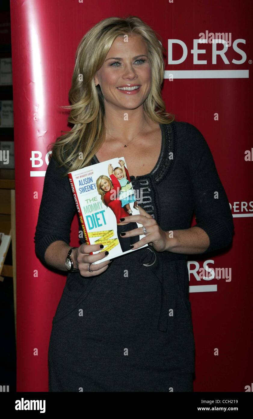 Sharon sweeney hi-res stock photography and images - Alamy