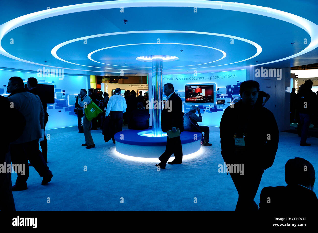 Intel booth hi-res stock photography and images - Alamy