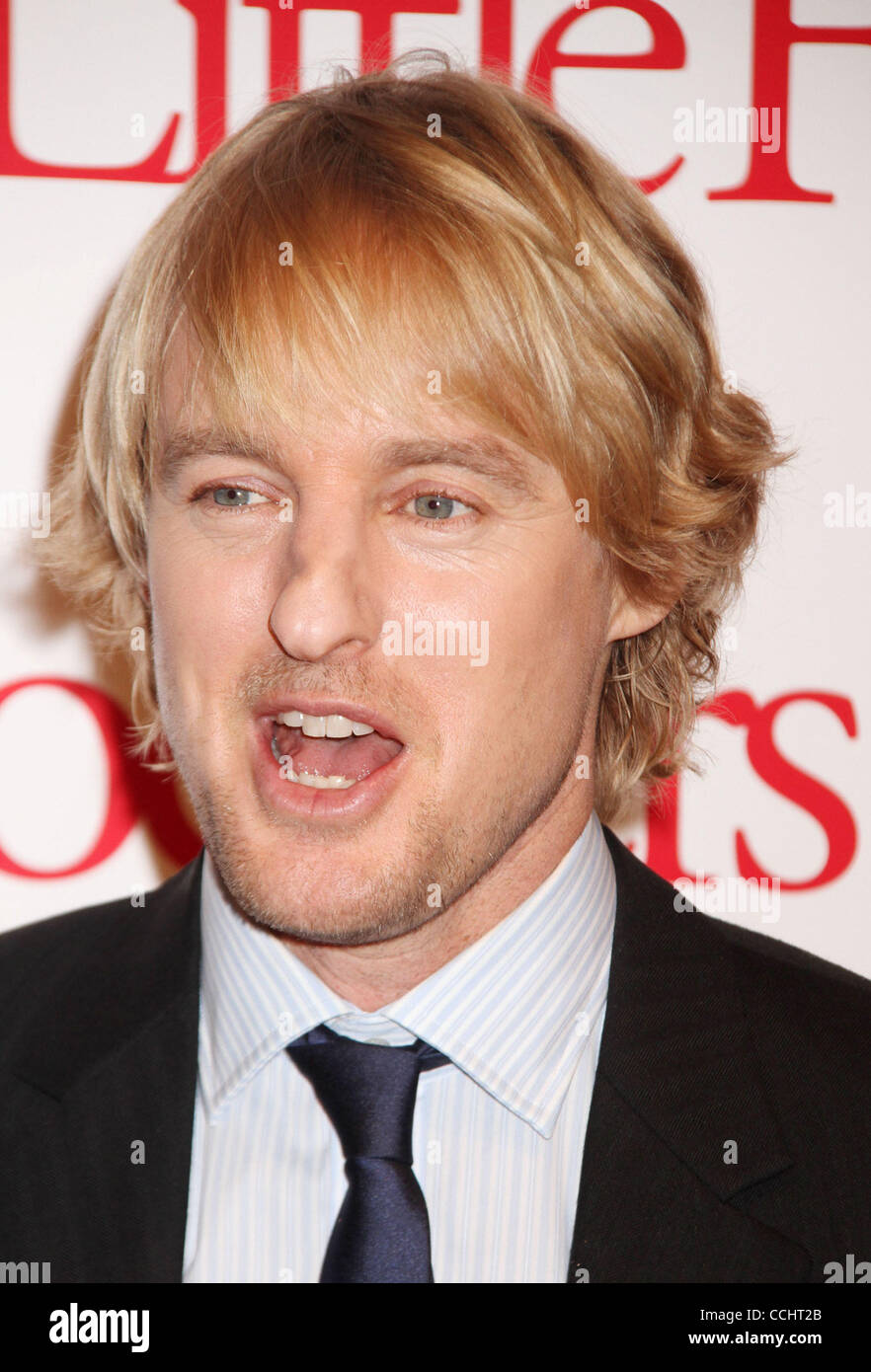 Dec. 15, 2010 - New York, New York, U.S. - Actor OWEN WILSON attends ...
