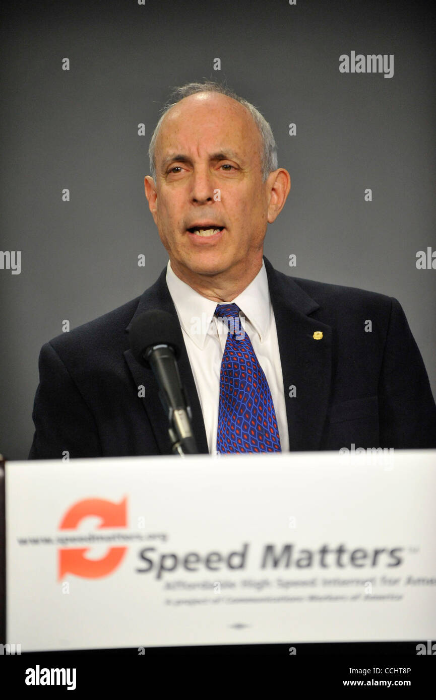 Larry cohen hi-res stock photography and images - Alamy