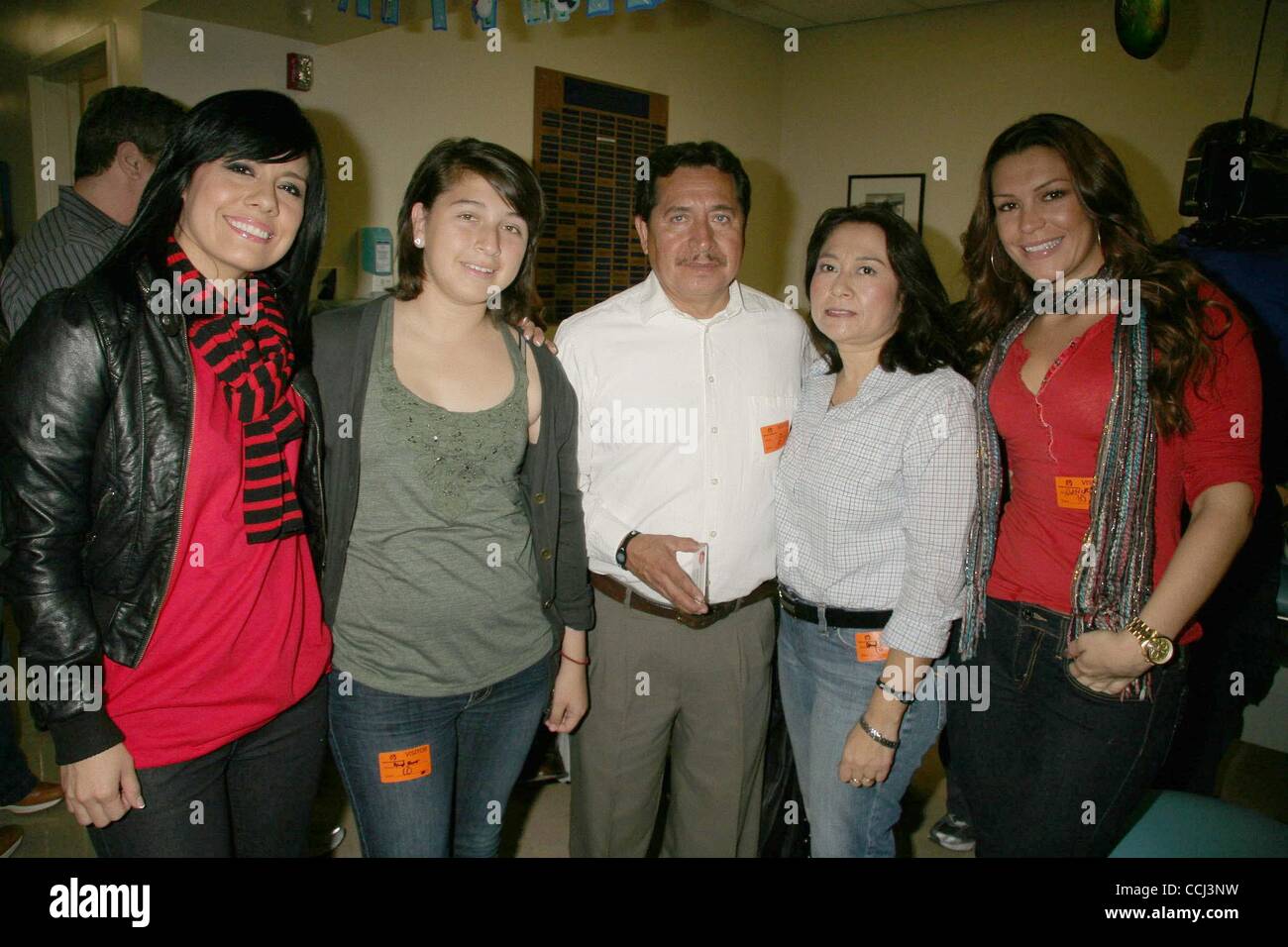 Dec. 10, 2010 - Hollywood, California, U.S. - I14806CHW .Children's ...