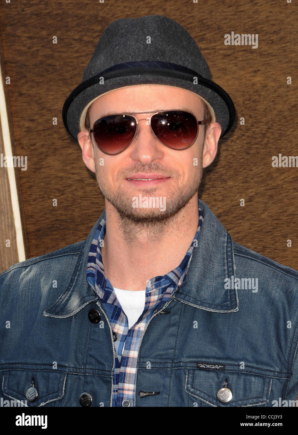 Dec. 11, 2010 - Los Angeles, California, U.S. - Justin Timberlake ...