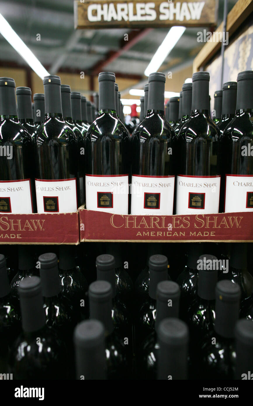 Two buck chuck hi-res stock photography and images - Alamy