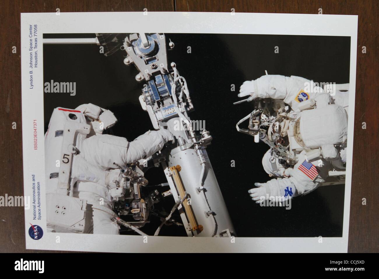 Nasa astronaut garrett reisman hi-res stock photography and images - Alamy