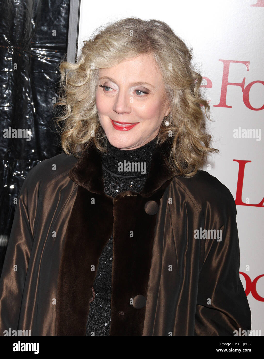 Dec. 15, 2010 - New York, NY, U.S.A - Blythe Danner at the 'Little ...