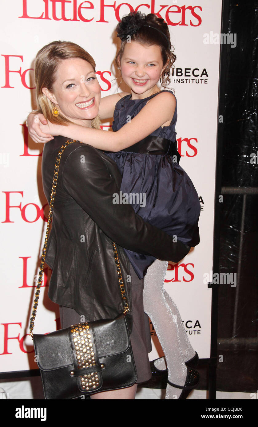 Dec. 15, 2010 - New York, New York, U.S. - Actresses TERI POLO and ...