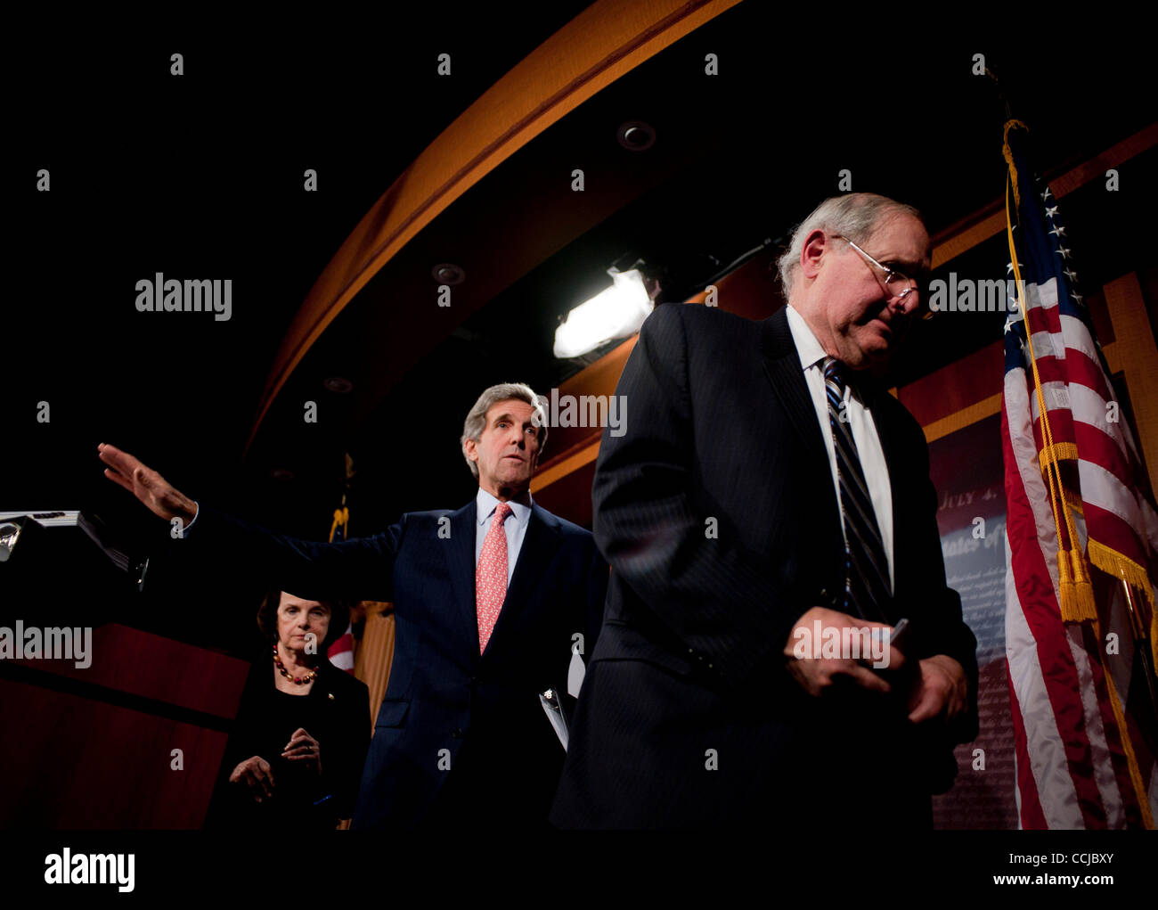 Dianne feinstein podium hi-res stock photography and images - Alamy