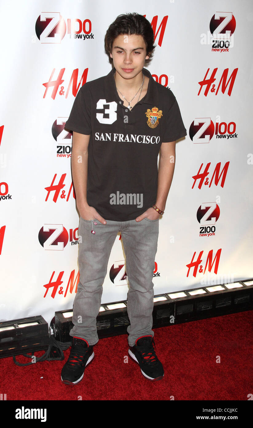 Dec. 10, 2010 - New York, NY, U.S - Jake T. Austin in the press room at ...