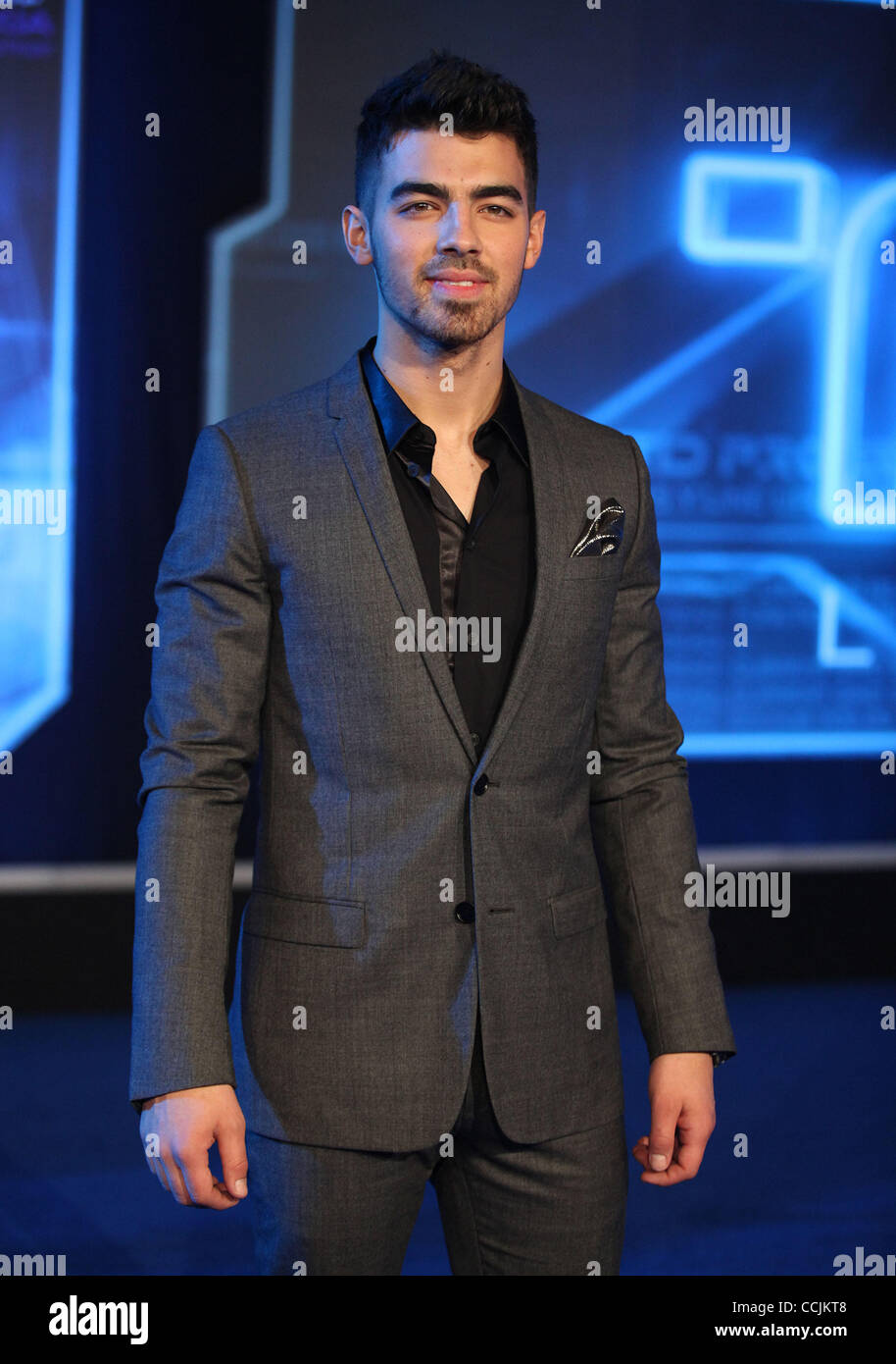 Joe jonas 2010 tron hi-res stock photography and images - Alamy