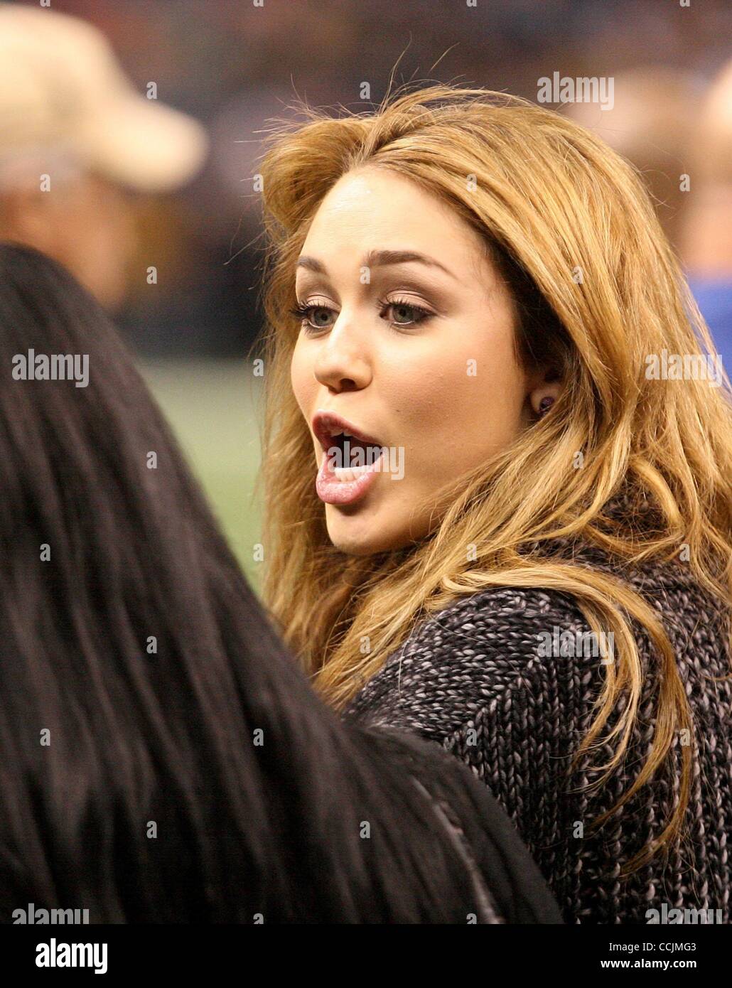 Dec 12, 2010 - NEW ORLEANS, LOUISIANA, USA - Singer and actress MILEY ...