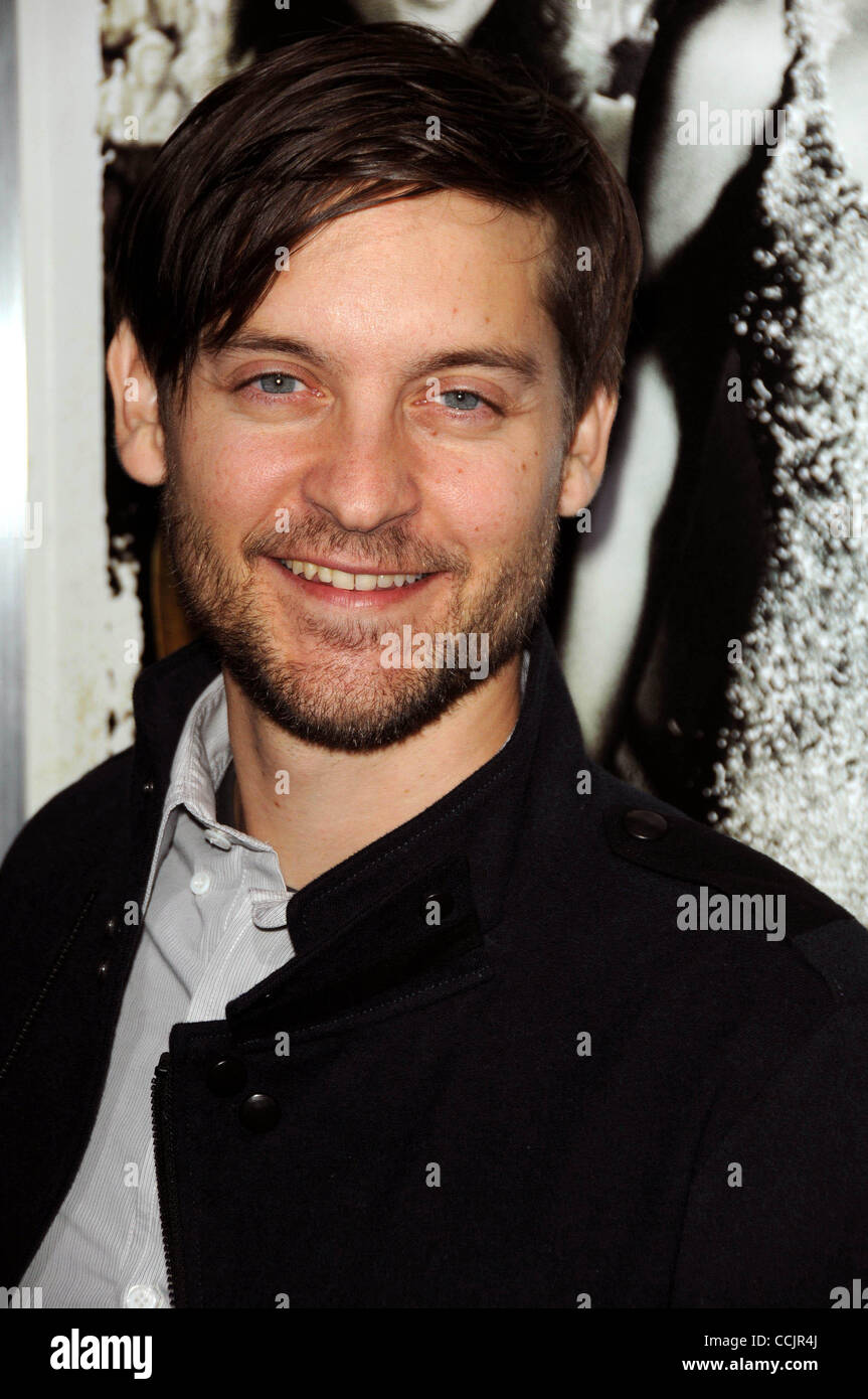 Toby maguire los angeles premiere hi-res stock photography and images ...