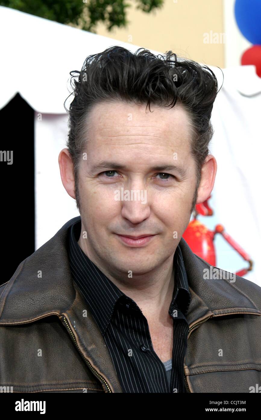 Dec. 15, 2010 - Hollywood, California, U.S. - K42060EG.ROBOTS WORLD ...