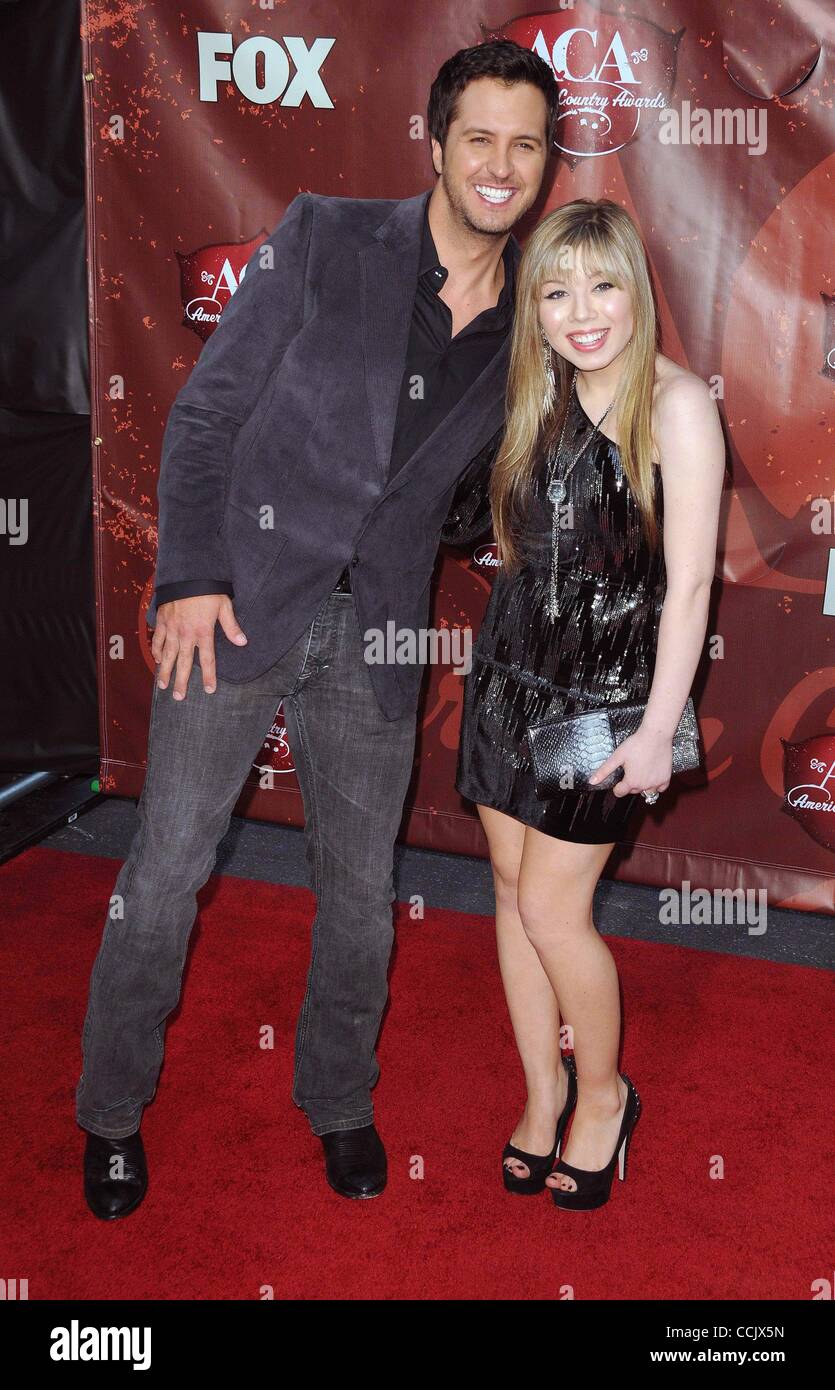 Dec. 6, 2010 - Hollywood, California, U.S. - 2010 American Country ...