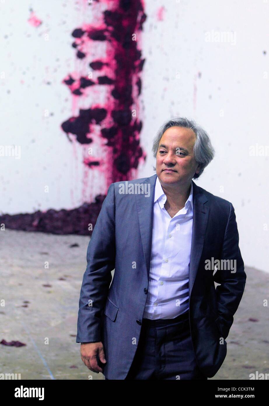 Nov 29, 2010 - Mumbai, India - ANISH KAPOOR at his exhibition of ...