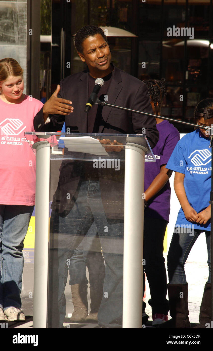Denzel washington boys and girls club hi-res stock photography and ...