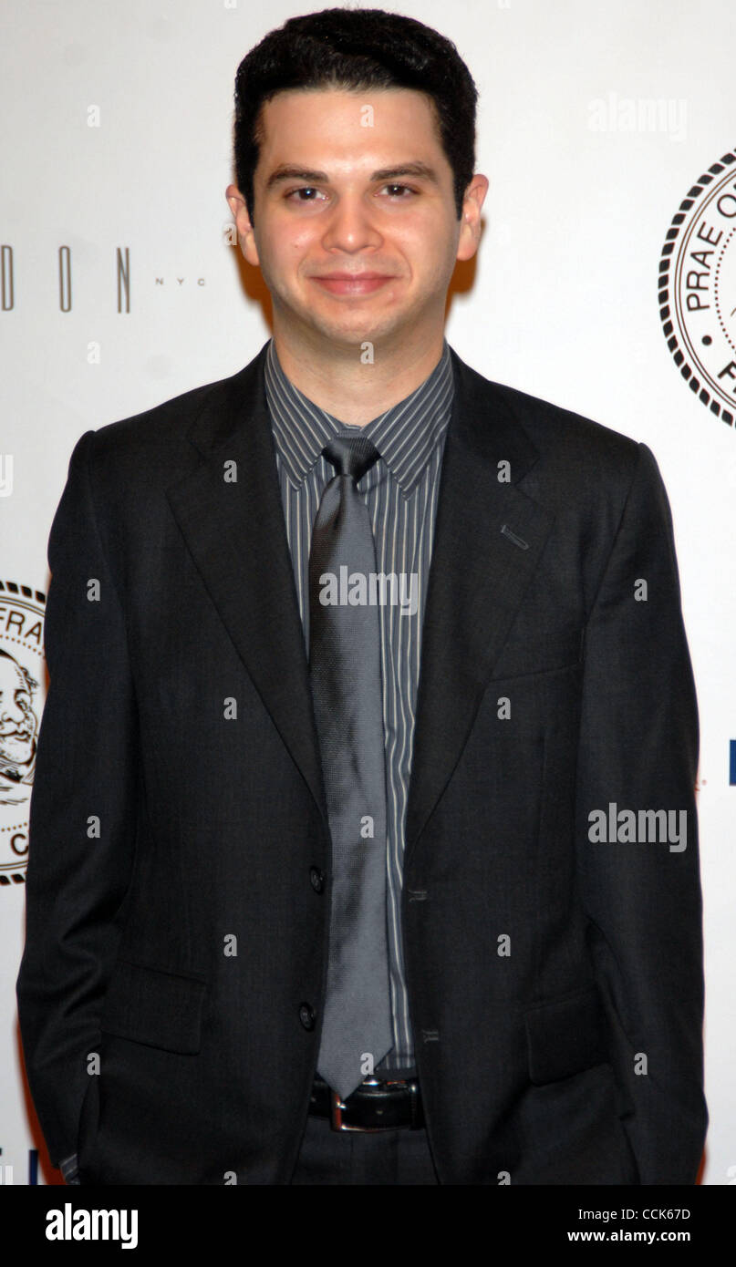 Dec 01,2010-New York, New York,USA SAM LEVINE attends the Quentin ...