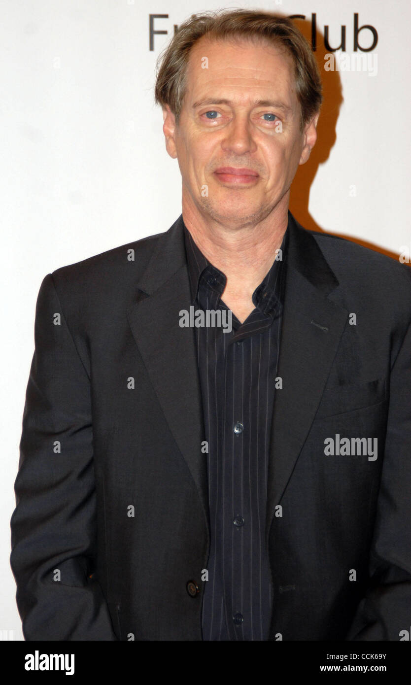 Dec 01,2010-New York, New York,USA STEVE BUSCEMI attends the Quentin ...