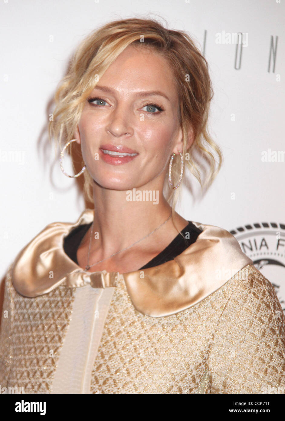 Uma thurman at the friars club roast hi-res stock photography and ...