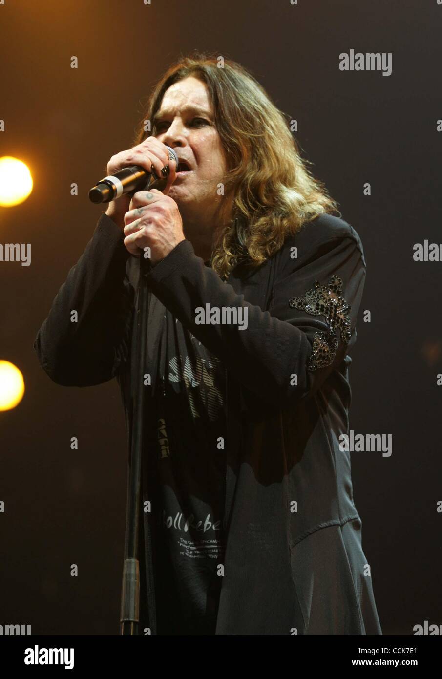 Ozzy osbourne in concert hi-res stock photography and images - Alamy