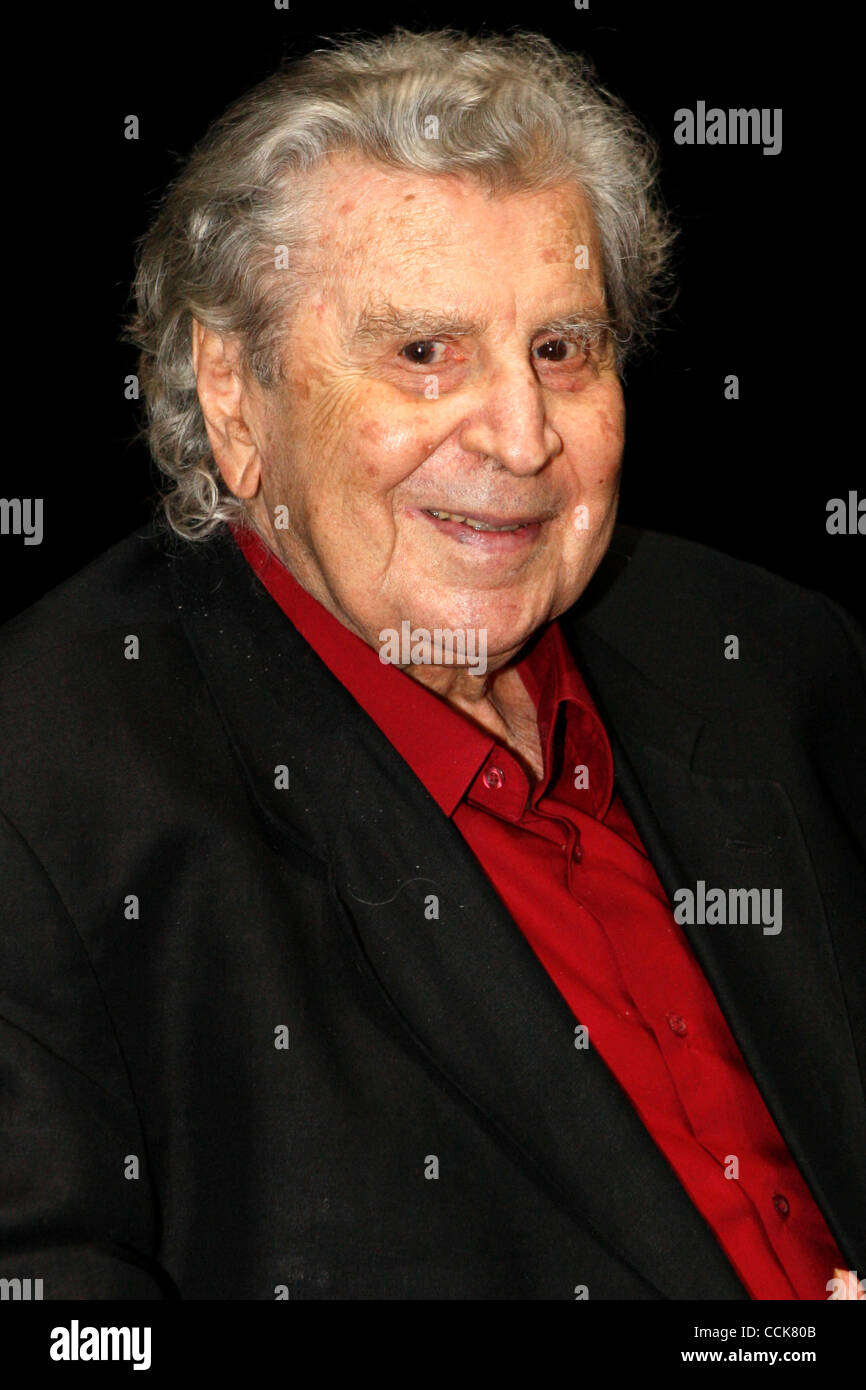 Mikis theodorakis in athens hi-res stock photography and images - Alamy