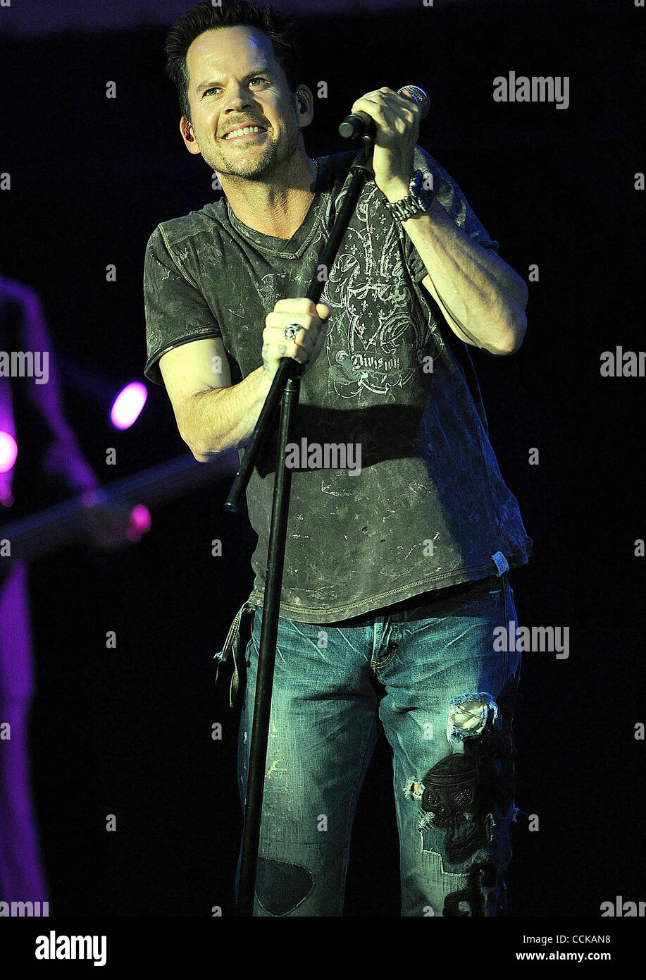 Nov 20, 2010 - Myrtle Beach, South Carolina; USA - Musician GARY ALLAN ...