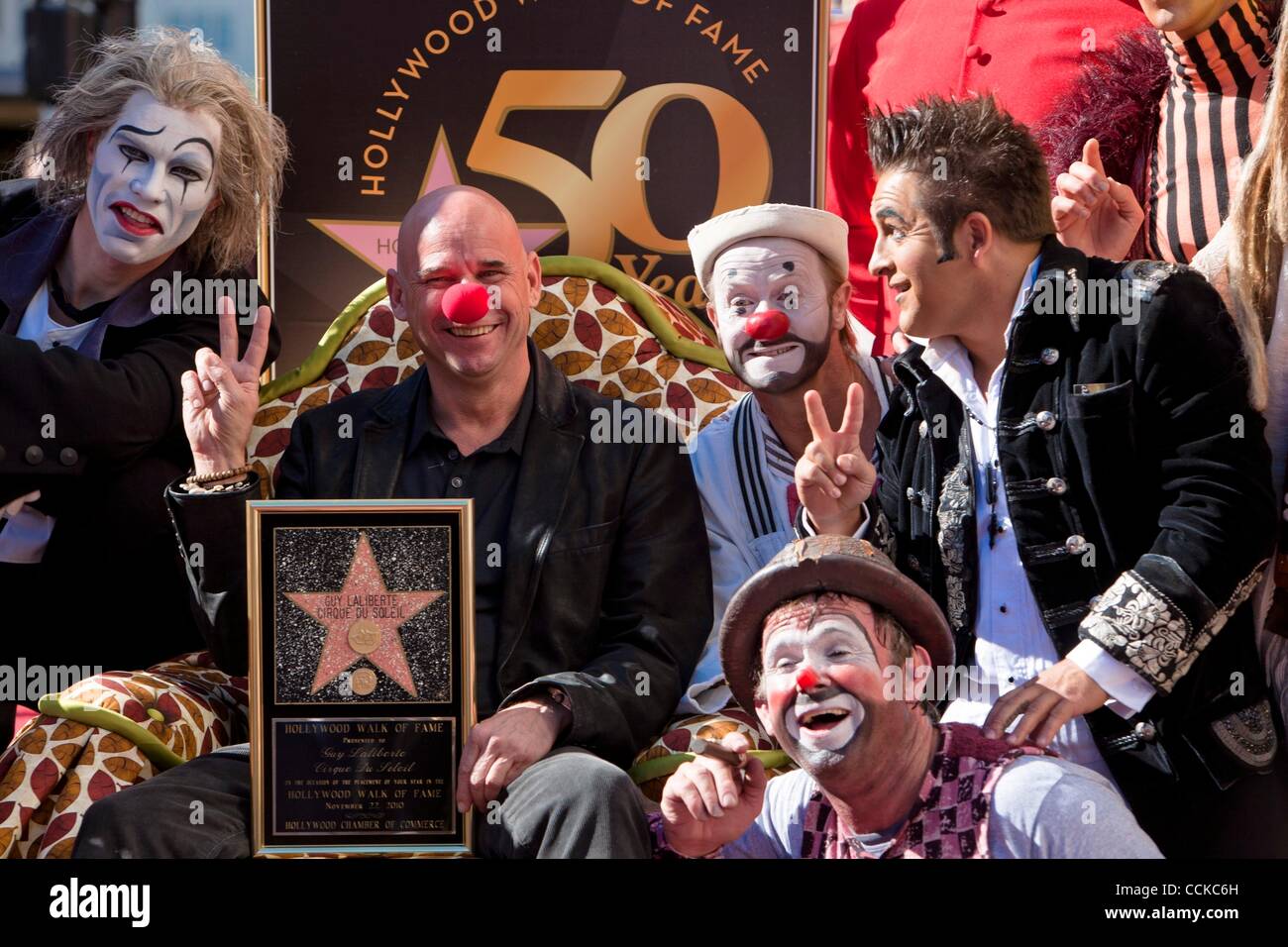 Cirque du soleil characters hi-res stock photography and images - Alamy