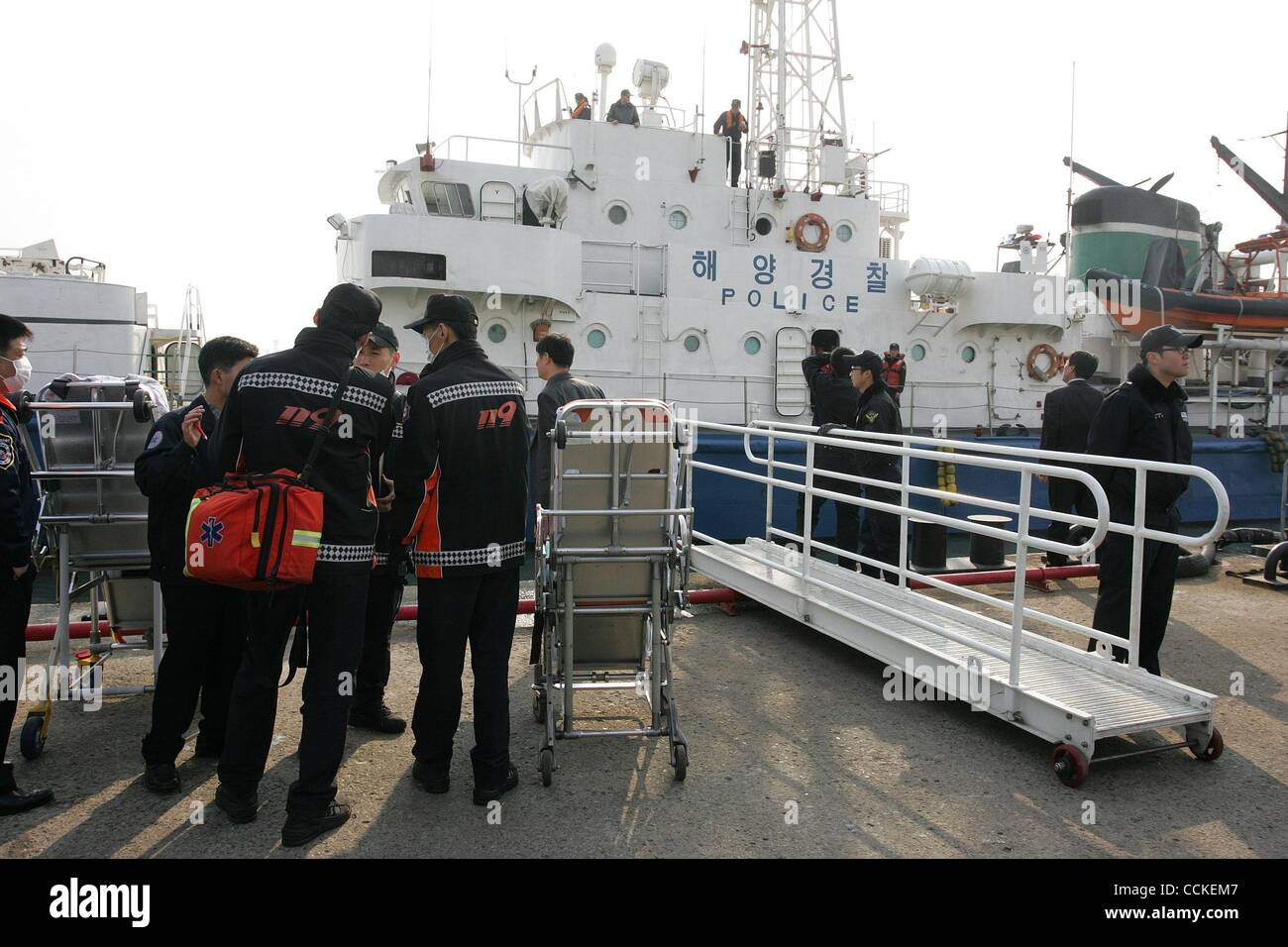 Nov 24, 2010 - Incheon, South Korea - Survivors of the artillery ...
