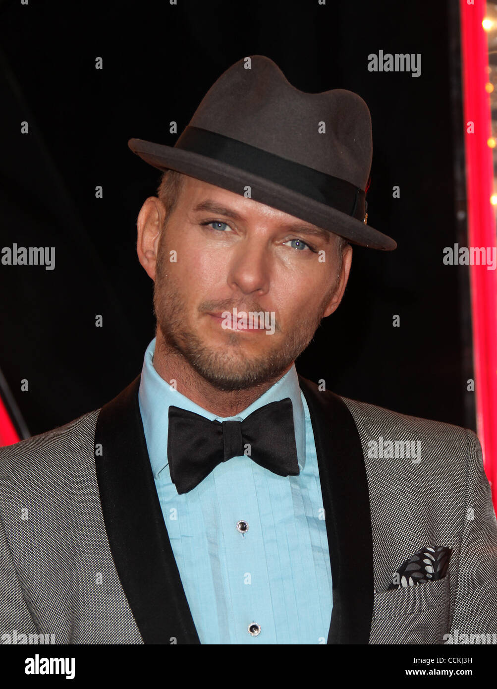 MATT GOSS arrives for the premiere of the film 'Burlesque' at the ...