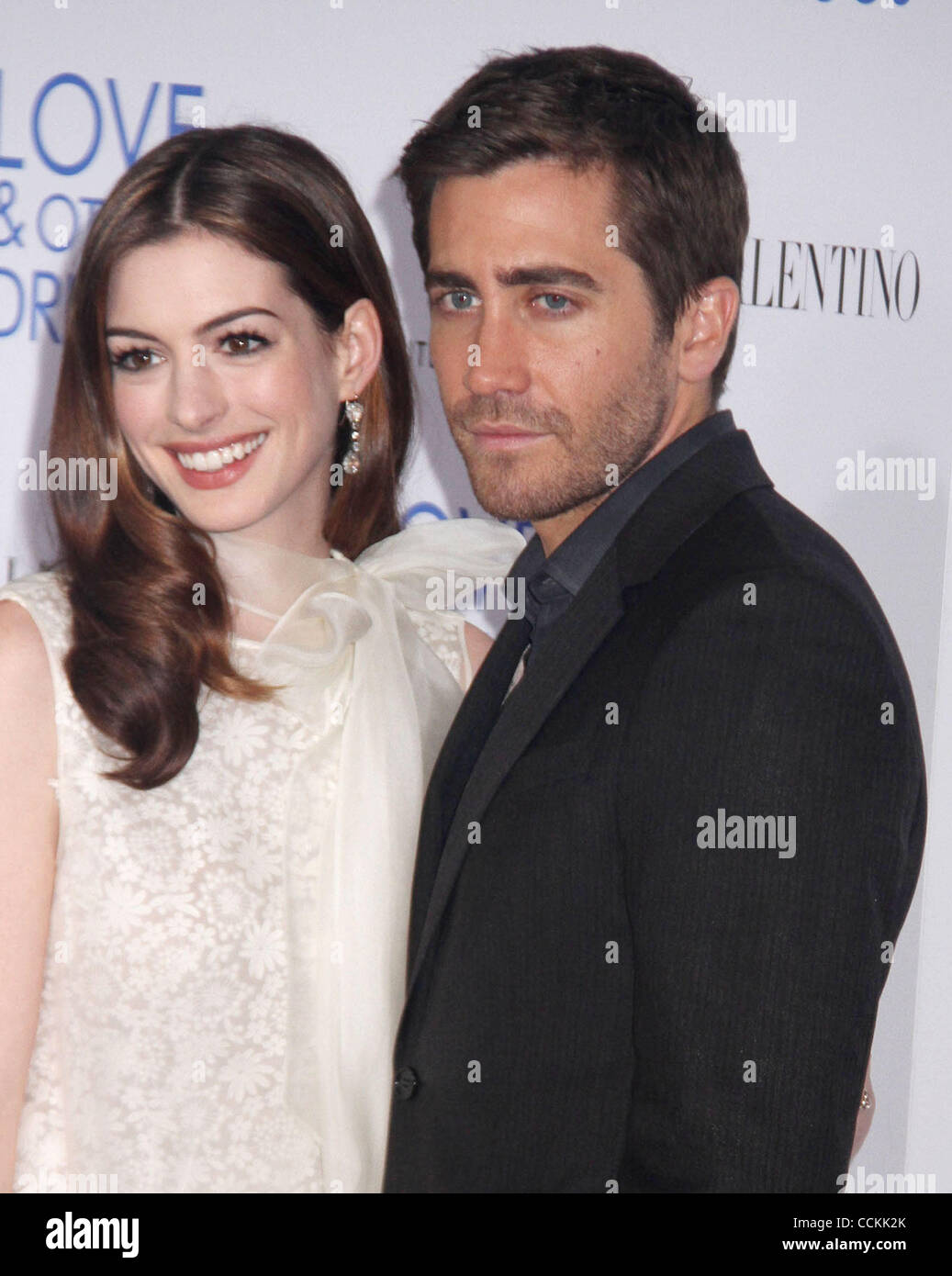 Nov. 16, 2010 - New York, New York, U.S. - Actress ANNE HATHAWAY and ...