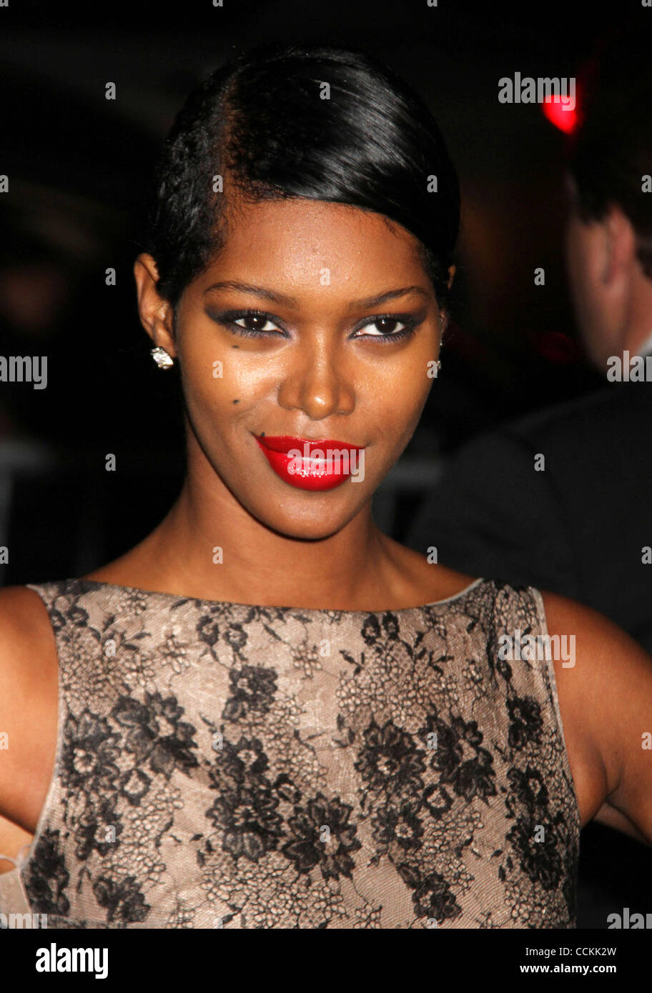 Nov. 16, 2010 - New York, New York, U.S. - Model JESSICA WHITE attends ...