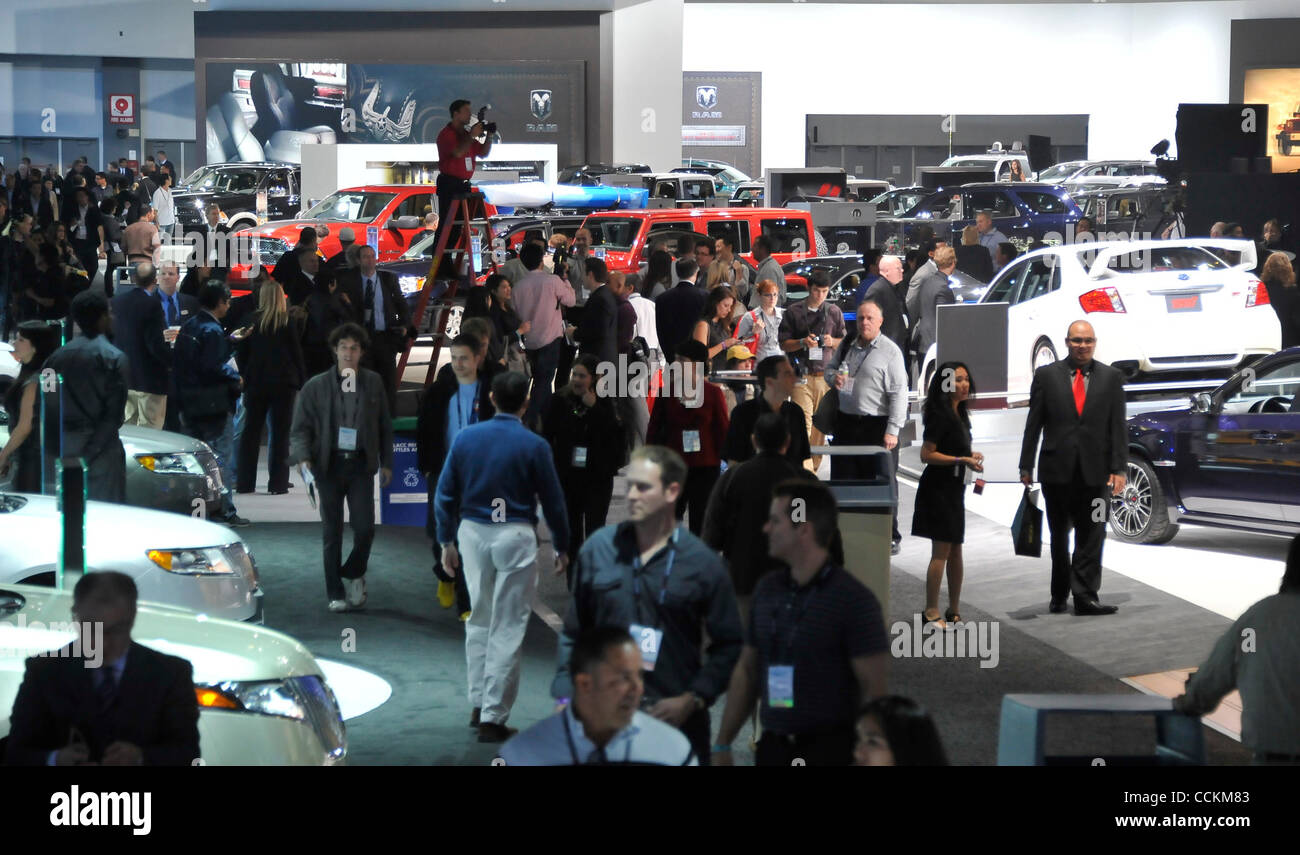 Nov 17, 2010 - Los Angeles, California, USA. Thousand of journalist ...