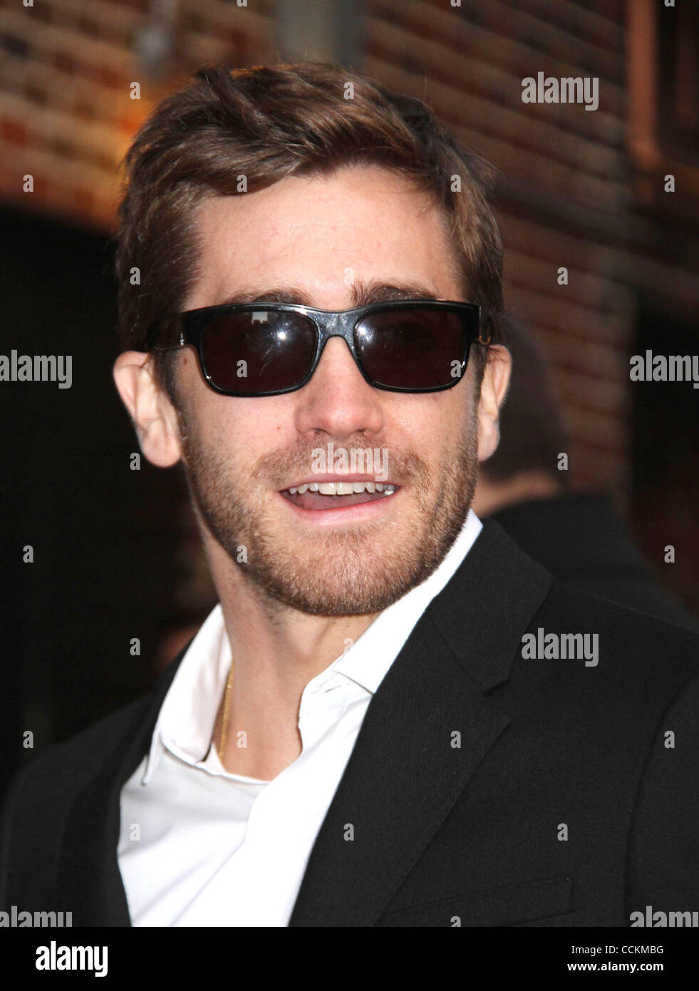 Nov. 17, 2010 - New York, New York, U.S. - Actor JAKE GYLLENHAAL ...
