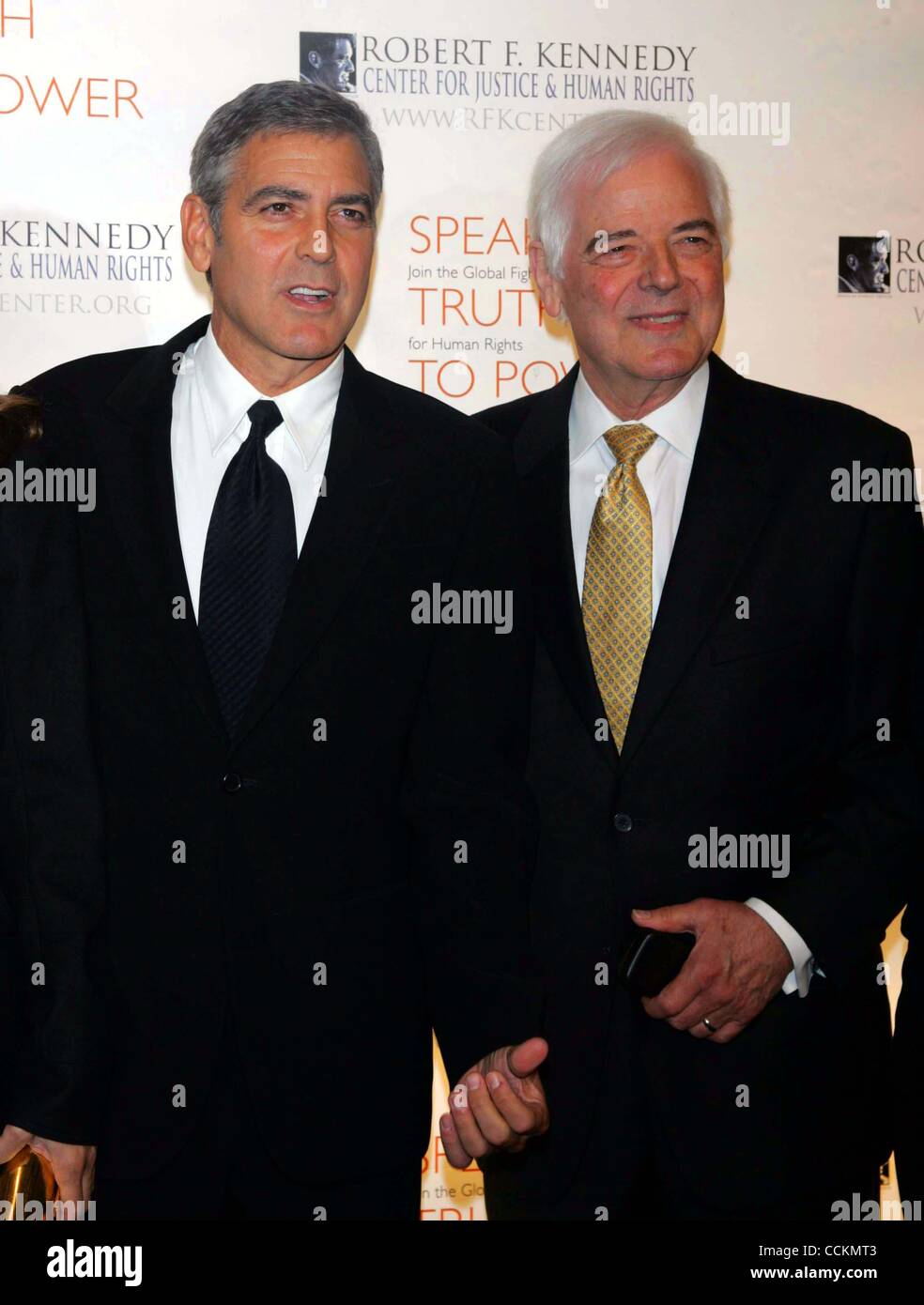 Nov. 17, 2010 - New York, New York, U.S. - GEORGE CLOONEY AND DAD NICK ...