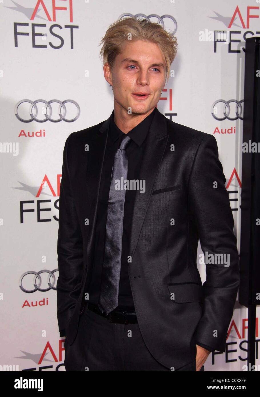 Toby Hemingway Black Swan
