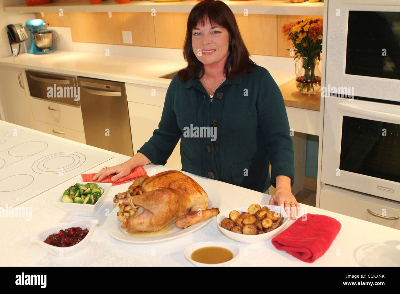 Rachel ray kitchen hi-res stock photography and images - Alamy